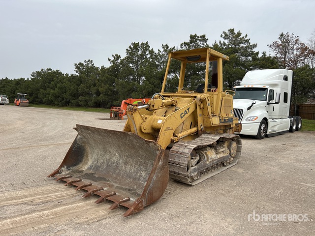 1986 Cat 943 Crawler Loader (Inoperable) | Ritchie Bros. Auctioneers