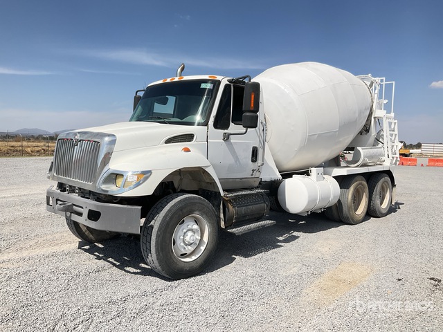 2007 International 7600 6x4 Camión Revolvedora de Concreto / Mixer ...