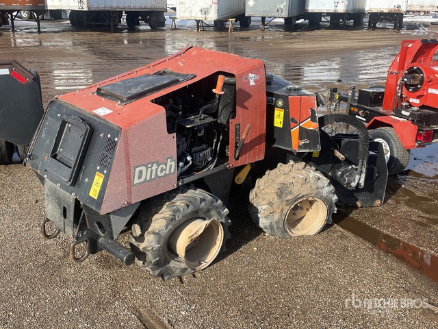 2015 Ditch Witch 410SX 4x4 Cable Plow (Inoperable) | Ritchie Bros ...