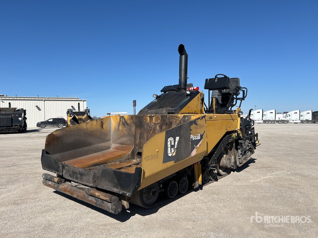 2014 Cat AP655D Track Asphalt Paver | Ritchie Bros. Auctioneers