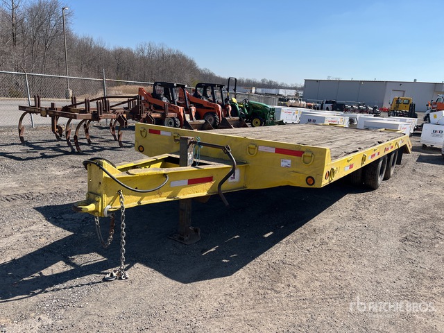 1995 Towmaster 24 ft T/A Equipment Trailer | Ritchie Bros. Auctioneers