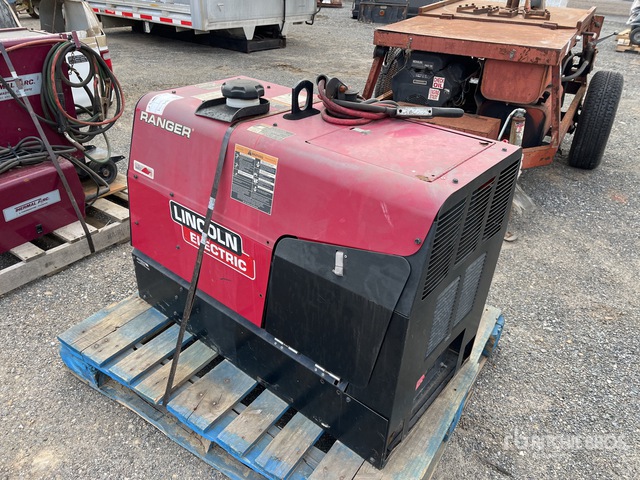Lincoln 305G Engine Driven Welder | Ritchie Bros. Auctioneers