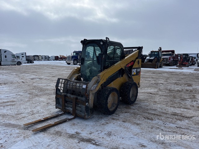2014 Cat 262D Two-Speed Skid Steer Loader | Ritchie Bros. Auctioneers
