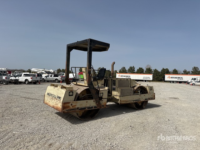 Ingersoll Rand DD90 Double Drum Roller | Ritchie Bros. Auctioneers