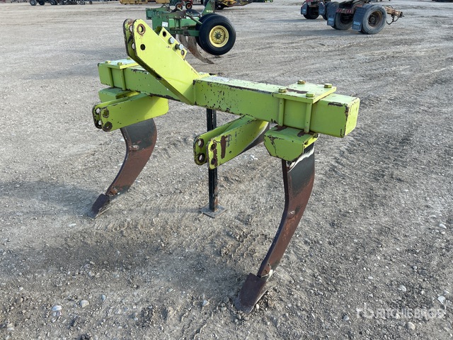 leowen 52 in 3-Point 2 Shank Ripper | Ritchie Bros. Auctioneers