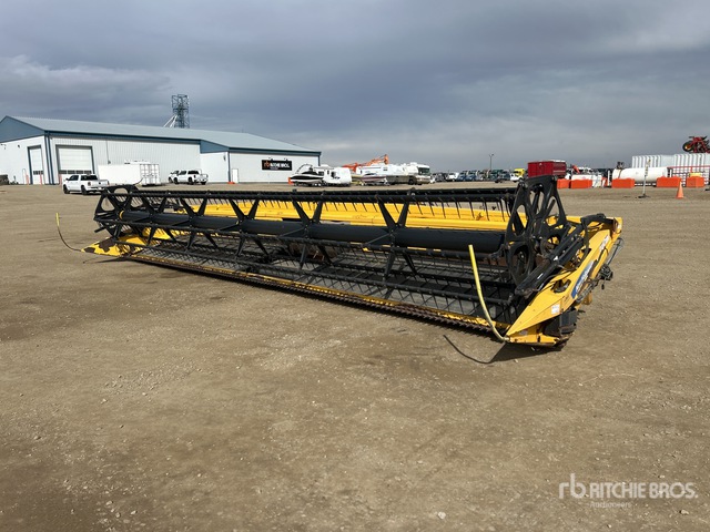 2008 New Holland 94C 30 ft Draper Combine Header | Ritchie Bros ...