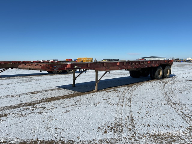 1975 Scona 37 ft T/A Flatbed Oilfield Trailer | Ritchie Bros. Auctioneers