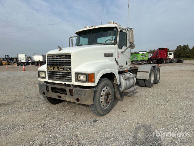 2007 Mack CHN613 6x4 Cab and Chassis | Ritchie Bros. Auctioneers