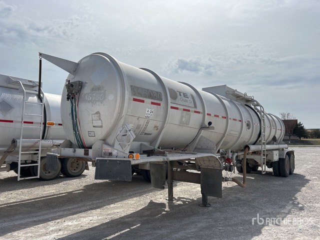 2002 Polar Tank 8400 gal T/A Tanker Trailer | Ritchie Bros. Auctioneers