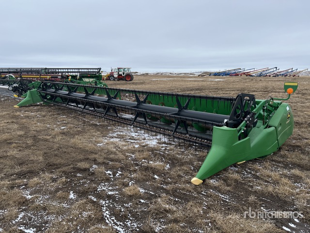 2011 John Deere 635F 35 ft Flex Combine Header | Ritchie Bros. Auctioneers