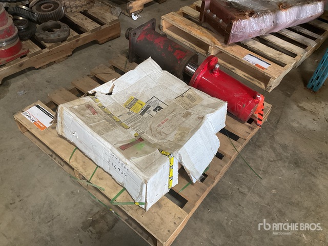 Quantity of (2) Table Clamp Cylinders | Ritchie Bros. Auctioneers