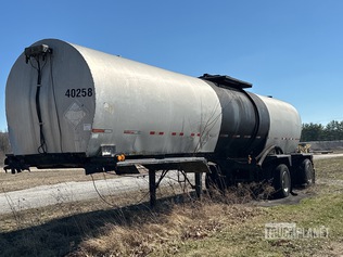 1971 Fruehauf TAGF2EDT 7000 gal T/A Tanker Trailer in Newark, Ohio ...