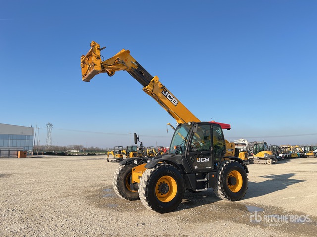 JCB 550-80 Telehandler | Ritchie Bros. Auctioneers
