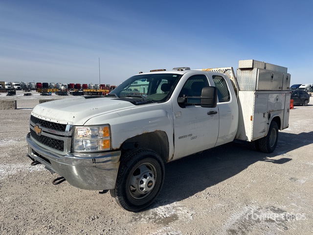 2013 Chevrolet Silverado 3500HD 4x2 Extended Cab Utility Truck ...