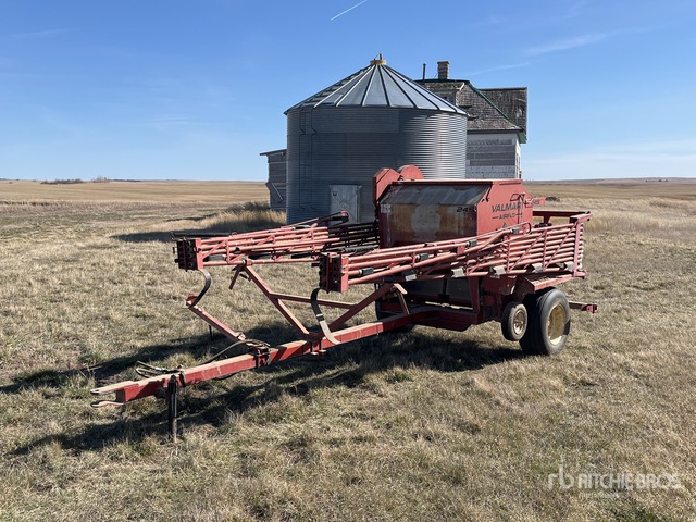 Valmar 245 Fertilizer Applicator | Ritchie Bros. Auctioneers