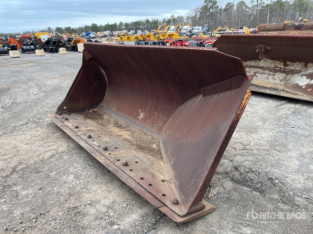 120 in Side Dump Wheel Loader Bucket - Fits Cat 950F | Ritchie Bros ...