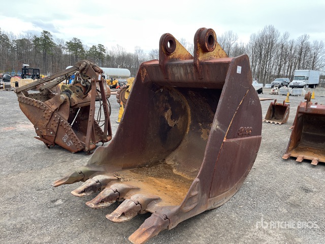 Komatsu 63 in Digging Excavator Bucket - Fits Komatsu PC650 | Ritchie ...