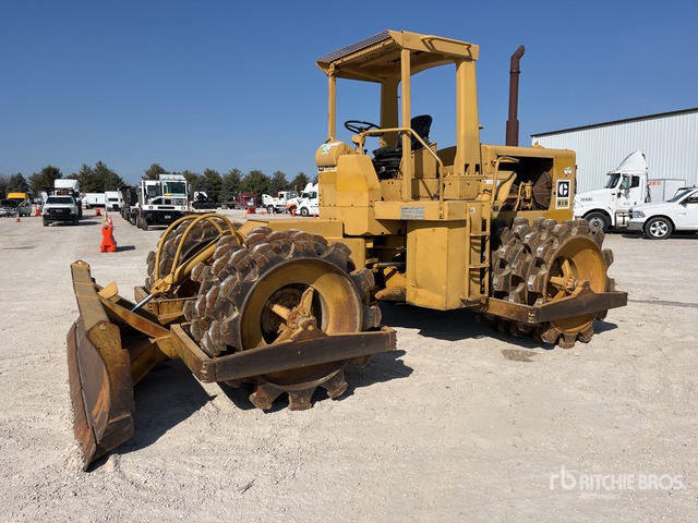 1972 Cat 815 Soil Compactor | Ritchie Bros. Auctioneers