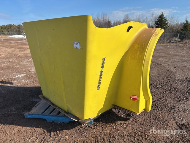 Western Star Truck Hood | Ritchie Bros. Auctioneers