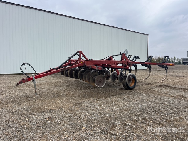 M&W Earthmaster 1165 12 ft Tandem Disc Ripper | Ritchie Bros. Auctioneers