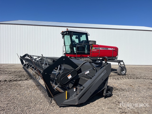 2009 Massey Ferguson 9220 30 ft Swather Windrower | Ritchie Bros. Auctioneers