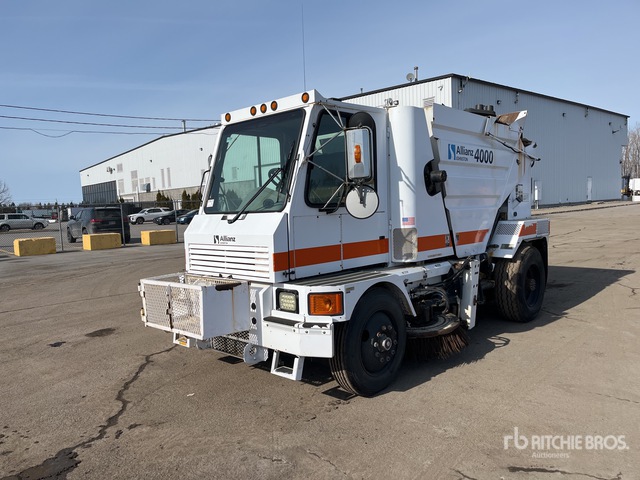 2007 Allianz Johnston 4000 Sweeper Truck | Ritchie Bros. Auctioneers