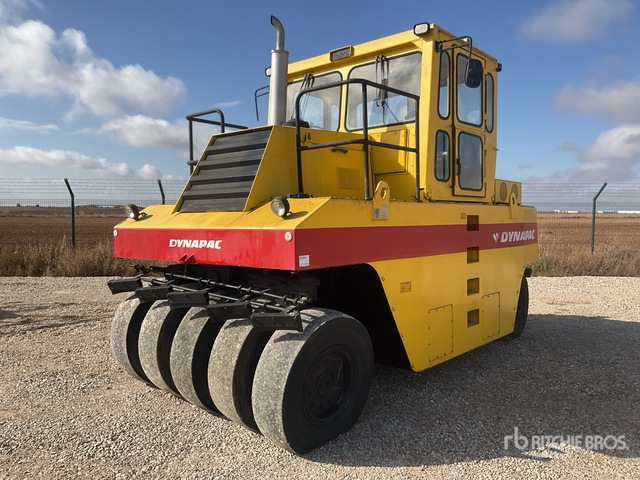 2000 Dynapac CP 271 Compactador de Ruedas | Ritchie Bros. Auctioneers