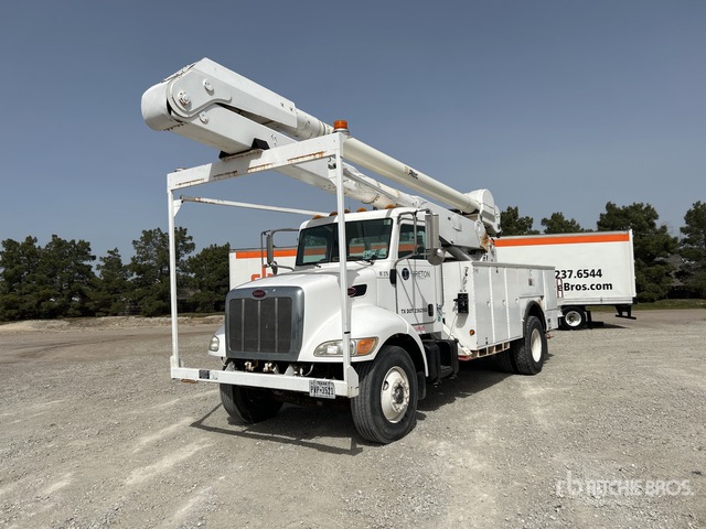 Altec AA755L 55 ft on 2007 Peterbilt 335 4x2 Forestry Bucket Truck ...