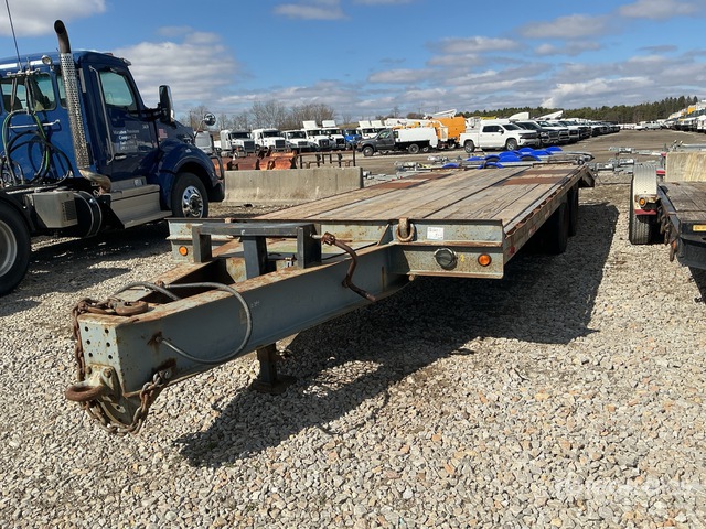 2000 Hudson 20 ft T/A Equipment Trailer | Ritchie Bros. Auctioneers