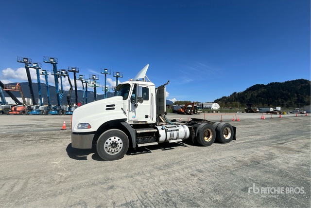 2013 Mack CXU613 6x4 T/A Day Cab Truck Tractor | Ritchie Bros. Auctioneers