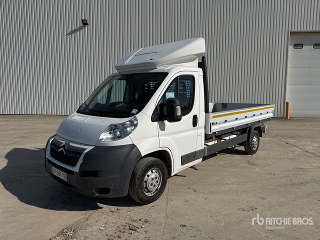 2013 Citroen Jumper Camion Plateau Flatbed Truck | Ritchie Bros ...