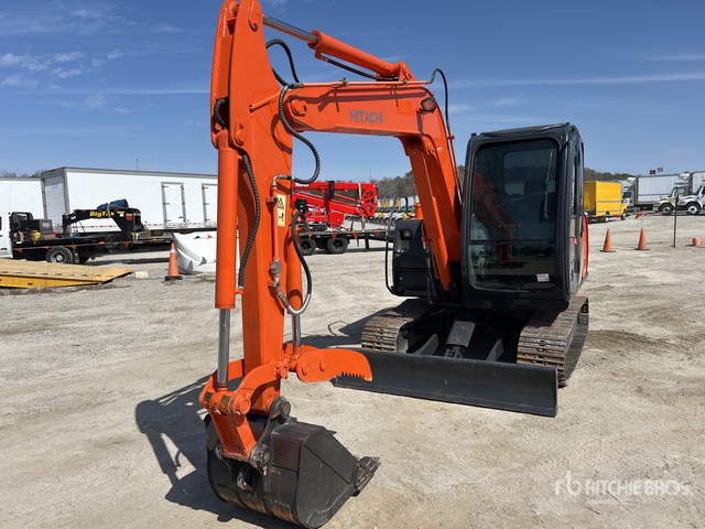 Hitachi ZX60 Tracked Excavator | Ritchie Bros. Auctioneers