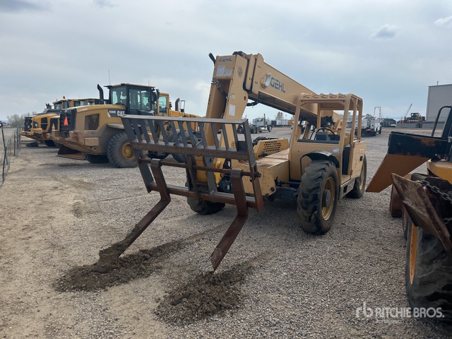 2001 Gehl DL8H Telehandler (Inoperable) | Ritchie Bros. Auctioneers
