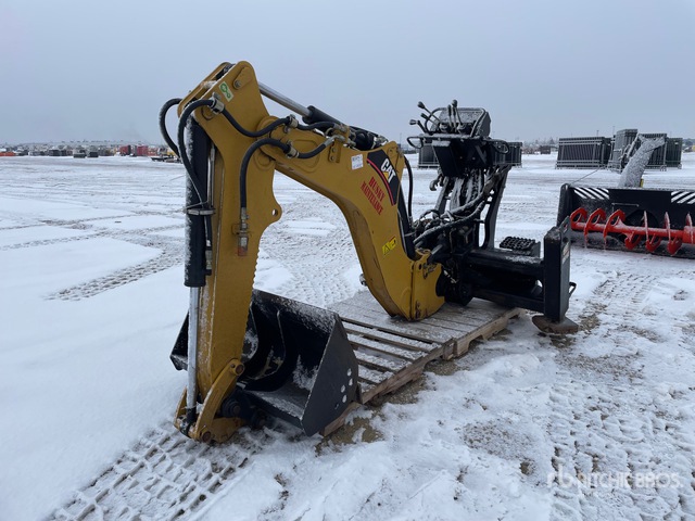 2006 Cat BH160 38 in Skid Steer Backhoe | Ritchie Bros. Auctioneers