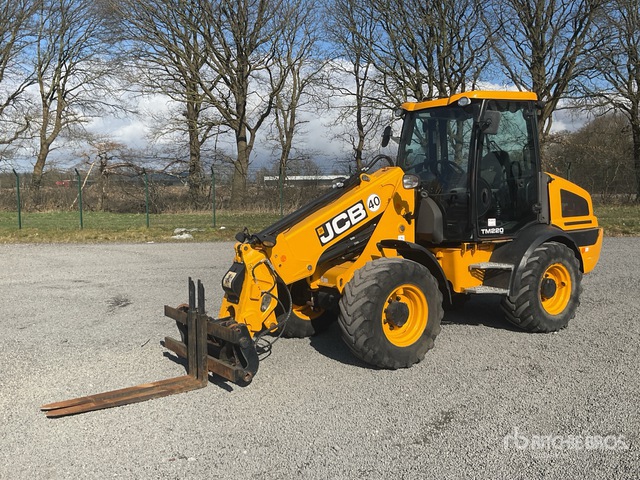 2018 JCB TM220 AGRI Wheel Loader | Ritchie Bros. Auctioneers