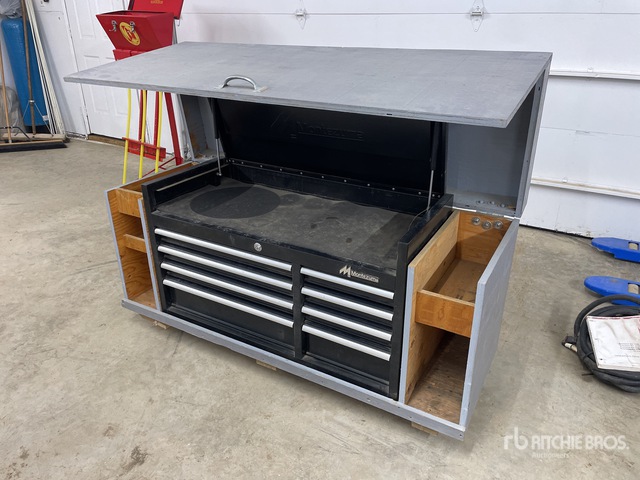 Montezuma 41 in x 81 in 8 Drawer Tool Box | Ritchie Bros. Auctioneers