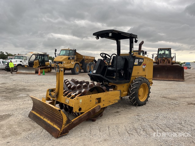 2016 Cat CP34 Padfoot Drum Compactor | Ritchie Bros. Auctioneers