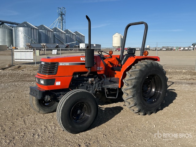 Kubota M4700 2WD Utility Tractor | Ritchie Bros. Auctioneers