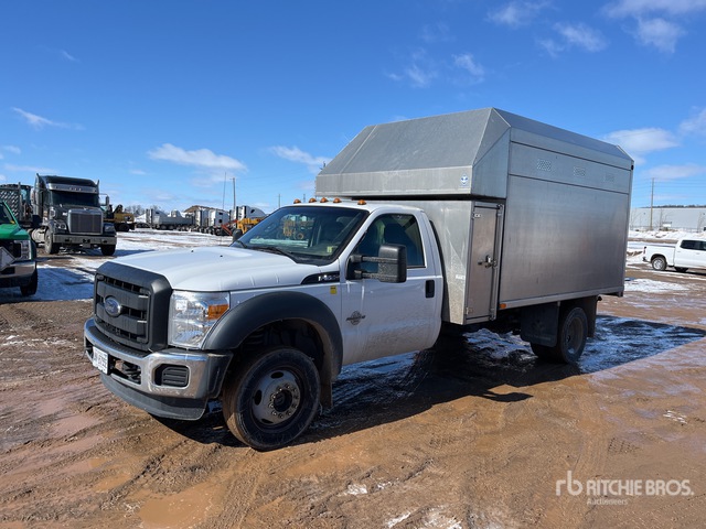 2015 Ford F-550 XL 4x4 Chipper Truck | Ritchie Bros. Auctioneers