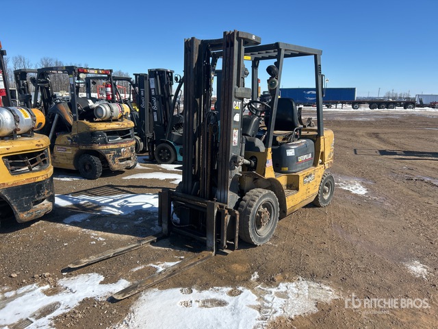 Cat GP25K 5000 lb Pneumatic Tire Forklift | Ritchie Bros. Auctioneers