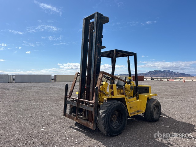 1980 Lift-All L50D 5000 lb Pneumatic Tire Chariot Élévateur (Inoperable ...