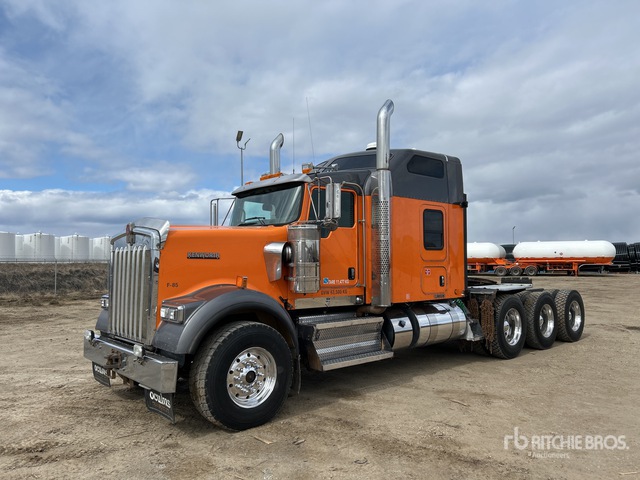 2016 Kenworth W900 8x6 Cabeza Tractora Cabina Dormitorio | Ritchie Bros ...