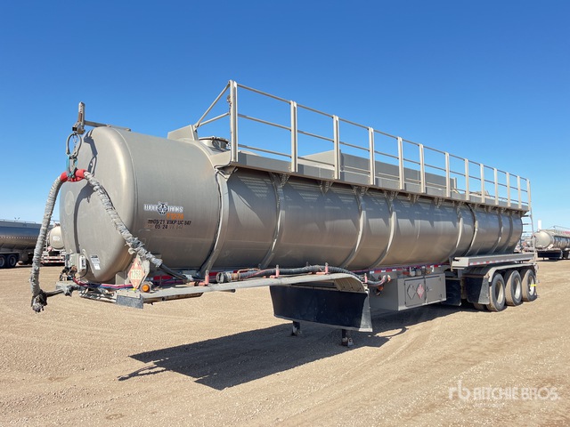 2017 Wolf 50000 L Tri/A Tanker Trailer | Ritchie Bros. Auctioneers