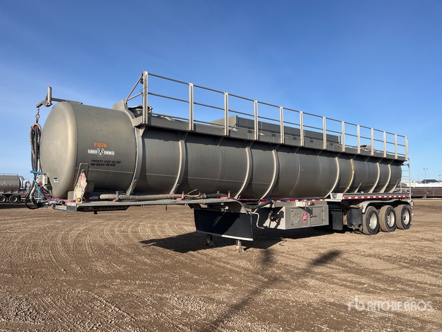 2017 Wolf 50000 L Tri/A Tanker Trailer | Ritchie Bros. Auctioneers