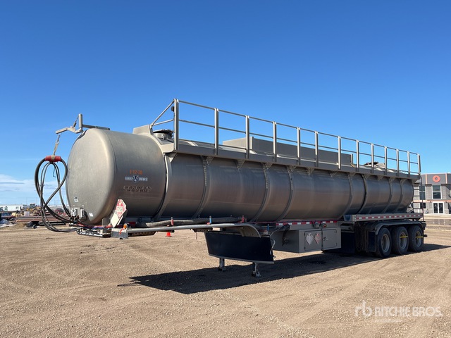 2017 Wolf 50000 L Tri/A Tanker Trailer | Ritchie Bros. Auctioneers