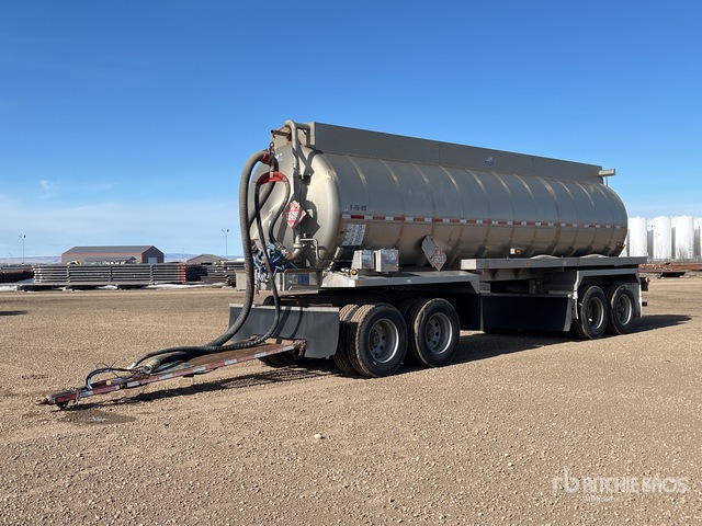 2013 Tremcar 31675 L Quad/A Pup Tanker Trailer | Ritchie Bros. Auctioneers