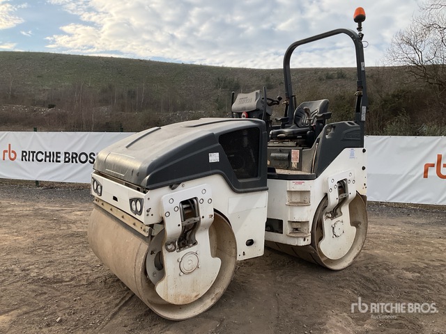 2014 Bomag BW135AD-5 Double Drum Roller | Ritchie Bros. Auctioneers