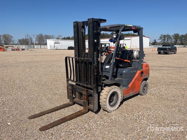 2018 Toyota 8FGU25 4500 lb Pneumatic Tire Chariot Élévateur | Ritchie ...