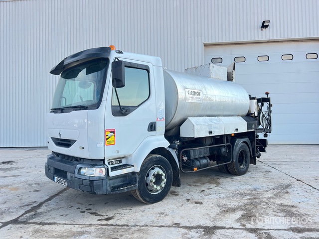 Acmar 6000 L on 2005 Renault Midlum 220 4x2 Repandeuse A Bitume Camion ...