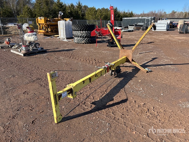 Roust-A-Bout 18 ft Material Hoist | Ritchie Bros. Auctioneers